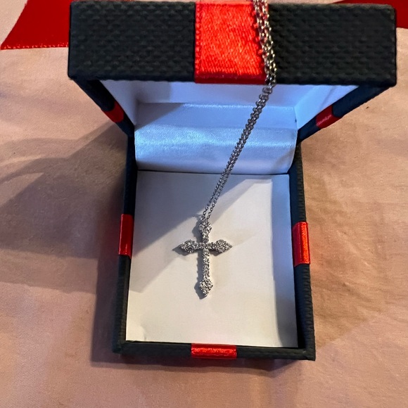 Jewelry | Nwot Beautiful Cross Necklace | Poshmark